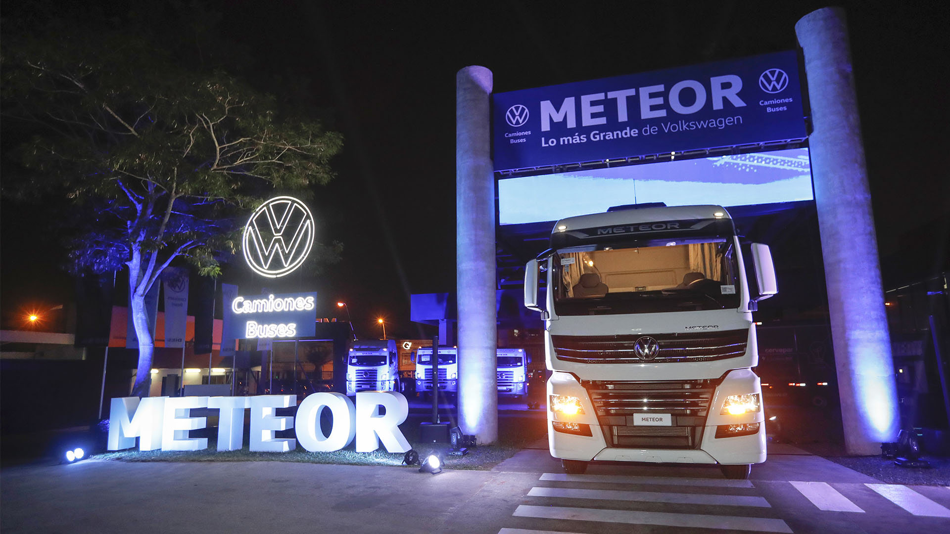 Diesa presentó Meteor, el camión extrapesado de la Familia Volkswagen ...